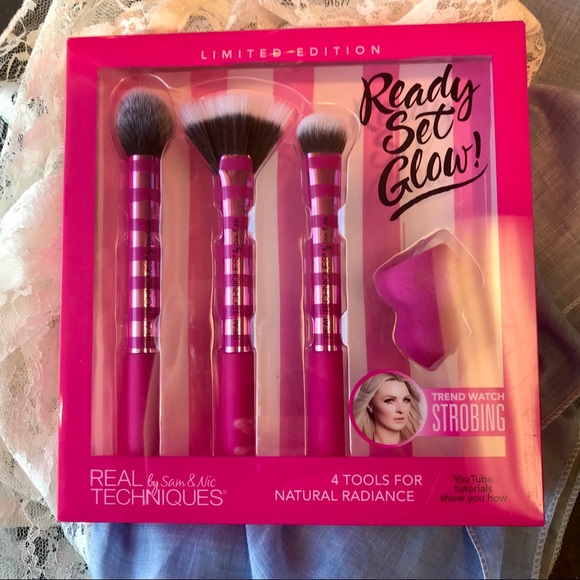 Real Techniques | Makeup | Real Techniques Ready Set Glow Kit ...